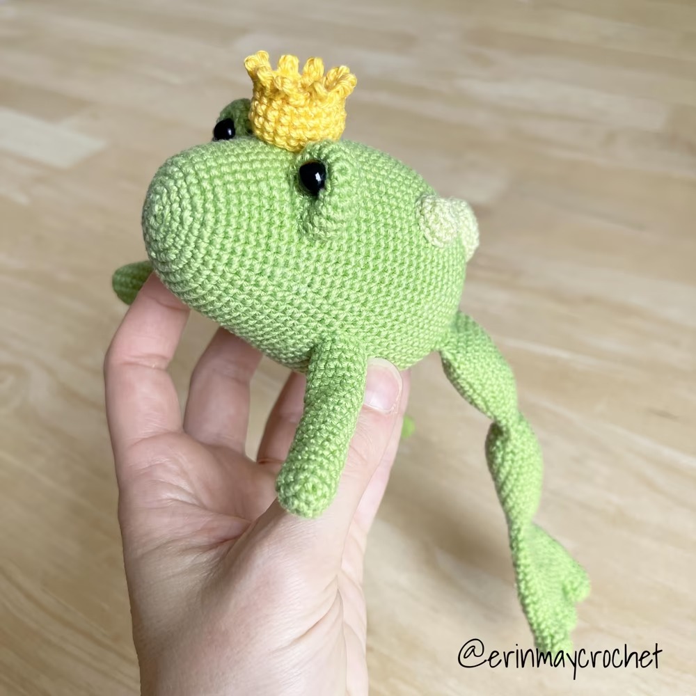 Fernando the Frog Prince Amigurumi Crochet Patterns, Crochet | Inspire ...