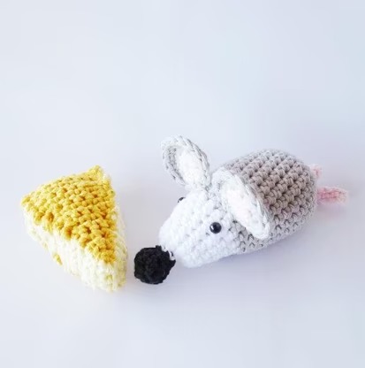 Mouse and cheese Amigurumi Crochet Patterns, Crochet Pattern | Inspire ...