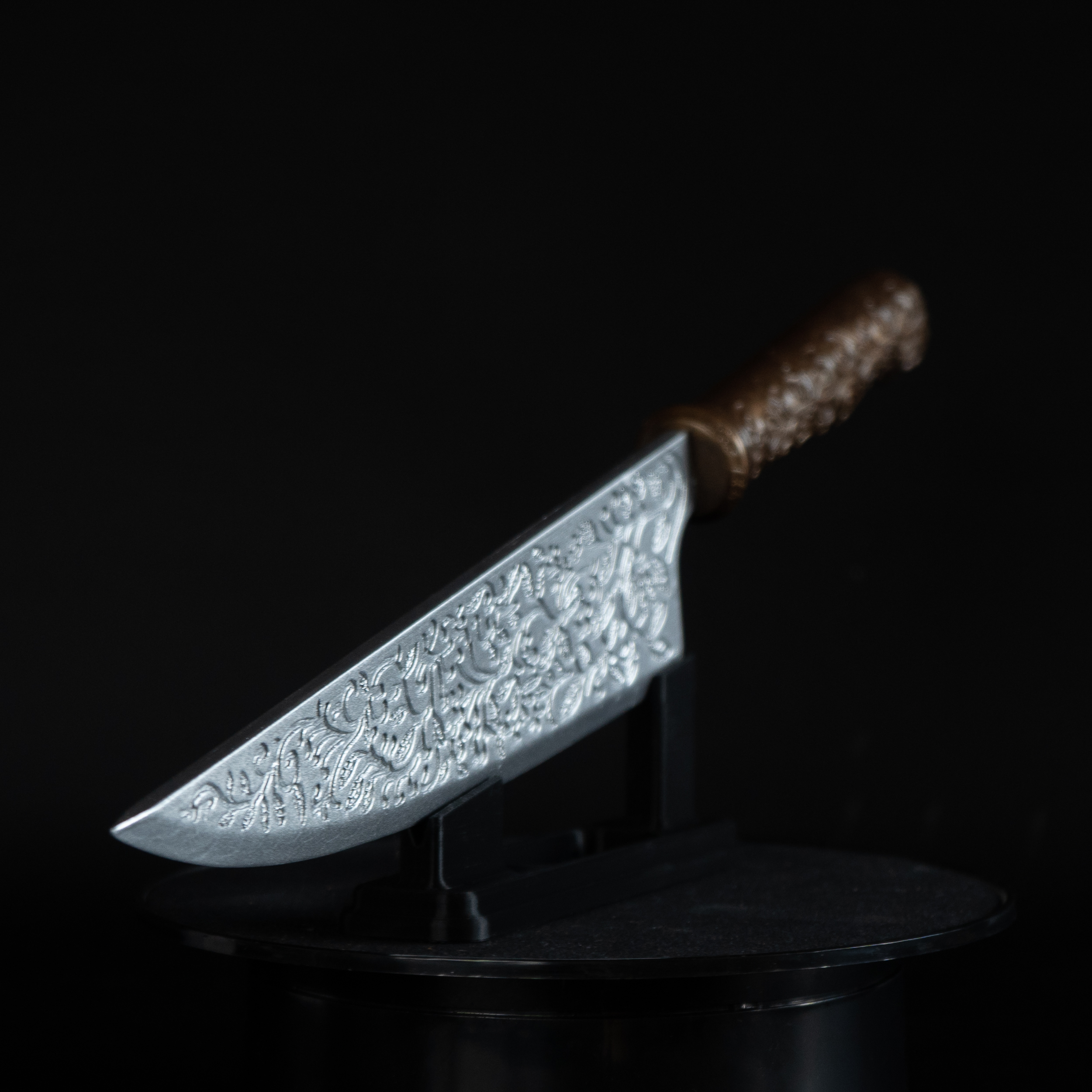 Alice Knife/Alice: Madness Returns | Inspire Uplift