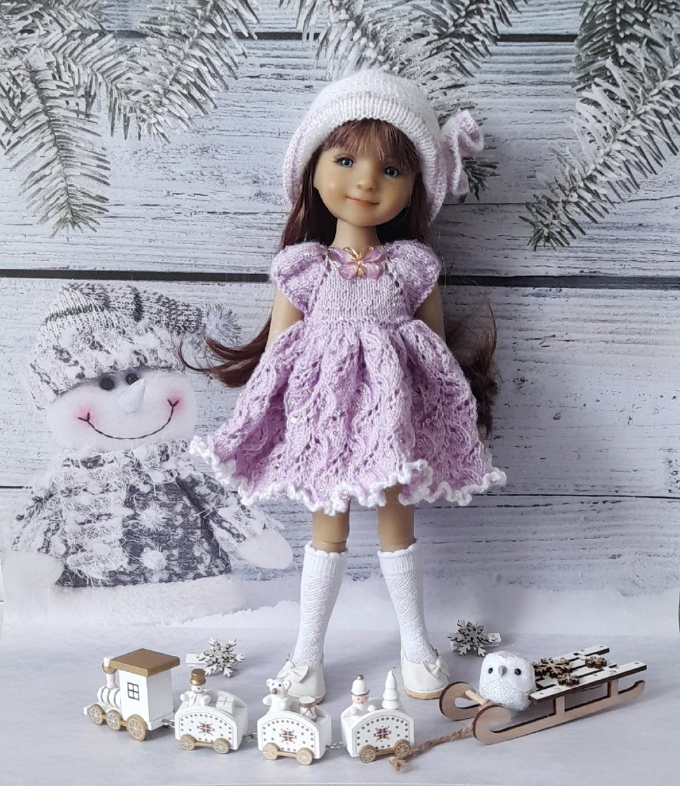 Ruby Red Fashion Friends doll clothes-dress, hat, knee socks | Inspire ...