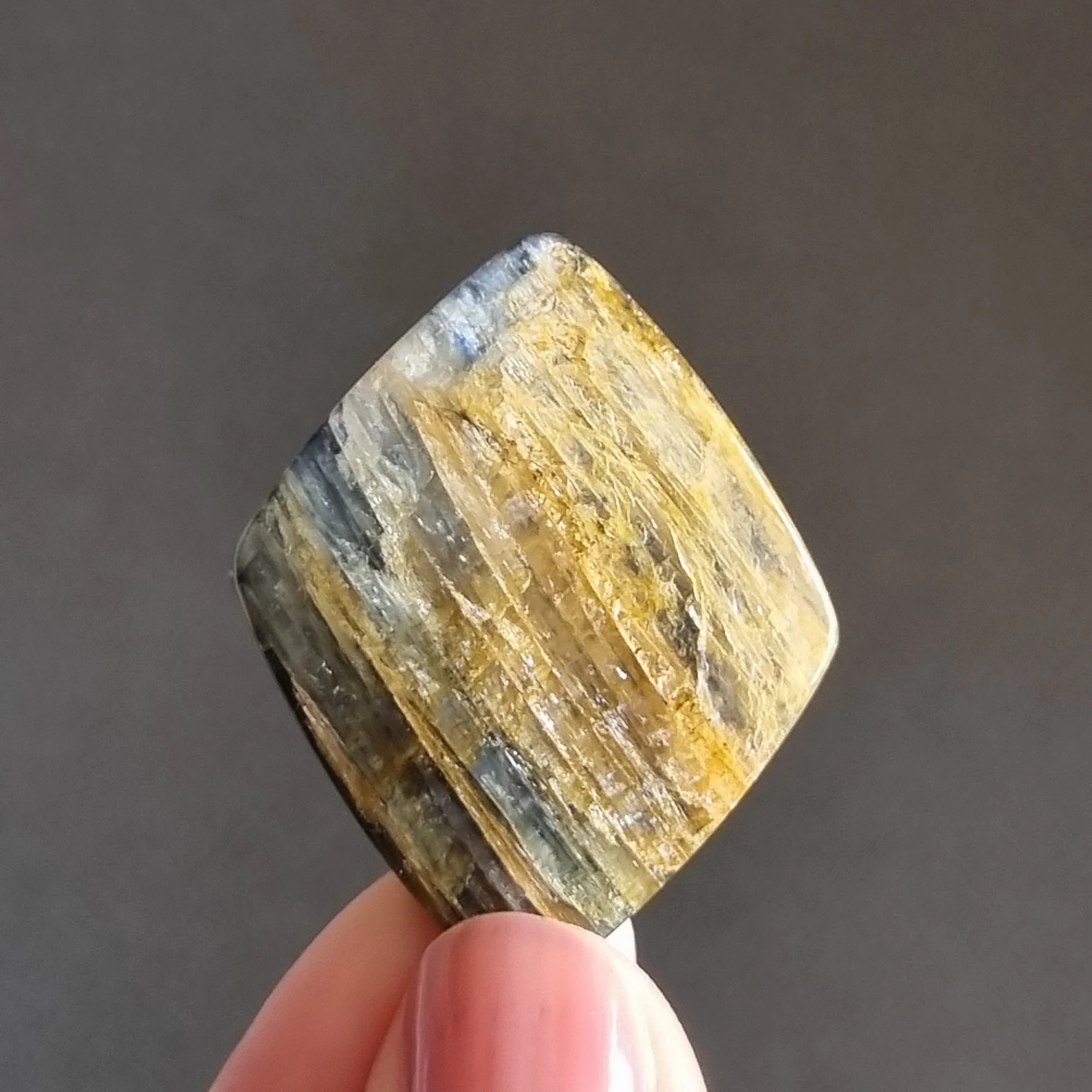 Two-color Kyanite natural stone cabochon, 37 x 30 x 5 mm, Na | Inspire ...