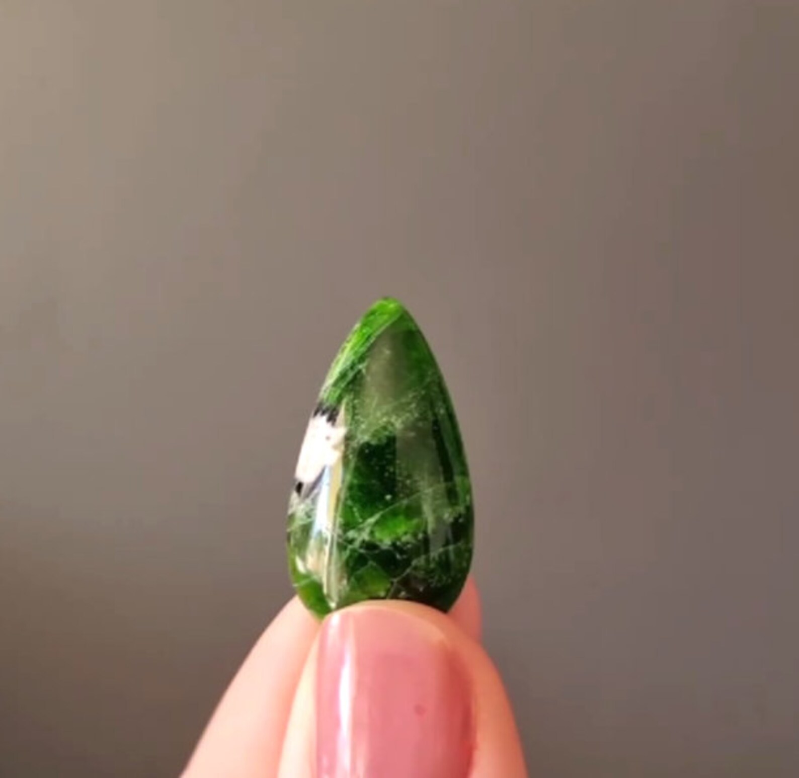 CHROME DIOPSIDE natural stone cabochon 27 x 14 x 6 mm , high | Inspire ...