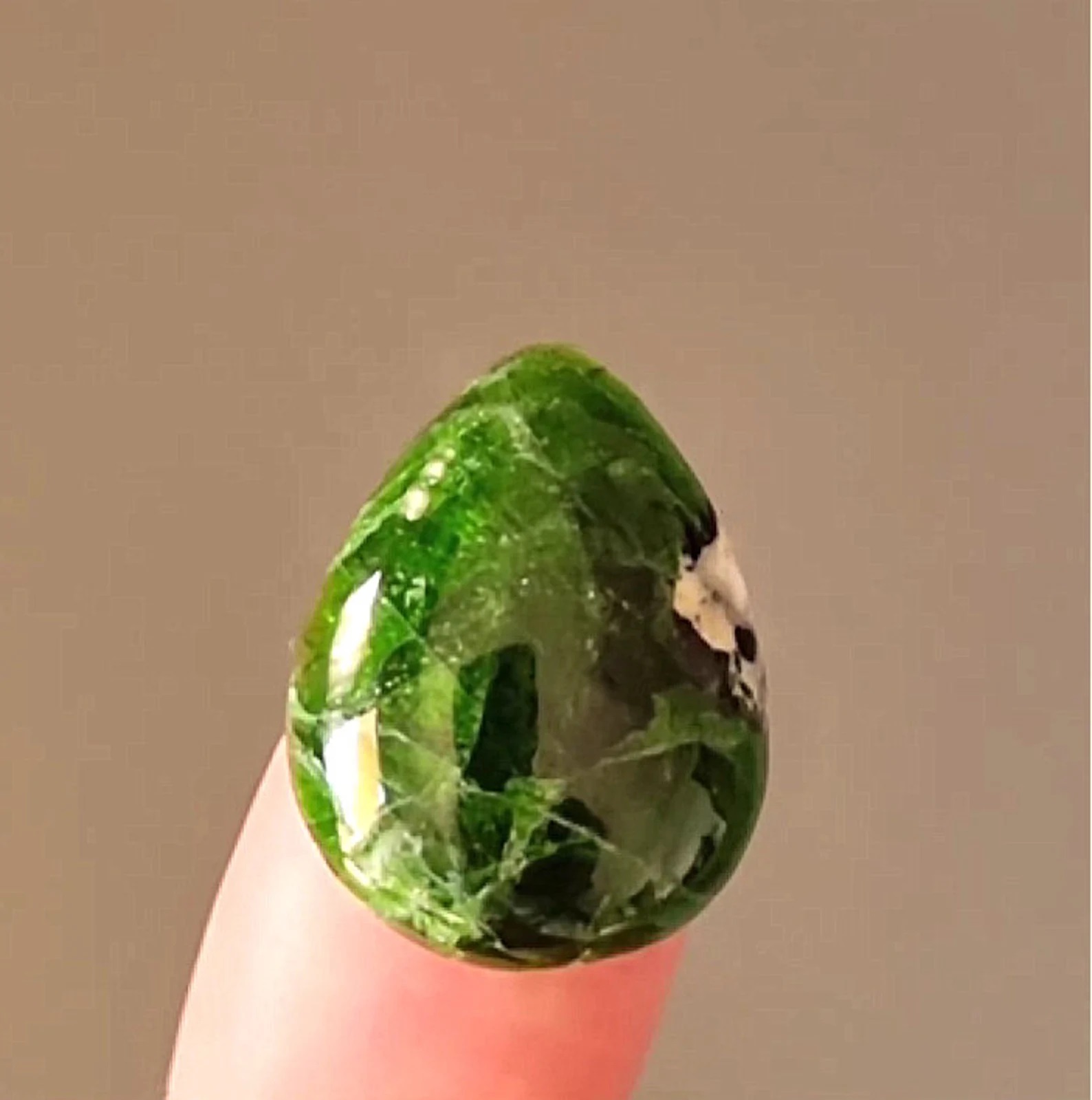 CHROME DIOPSIDE natural stone cabochon 22 x 17 x 6 mm , high | Inspire ...