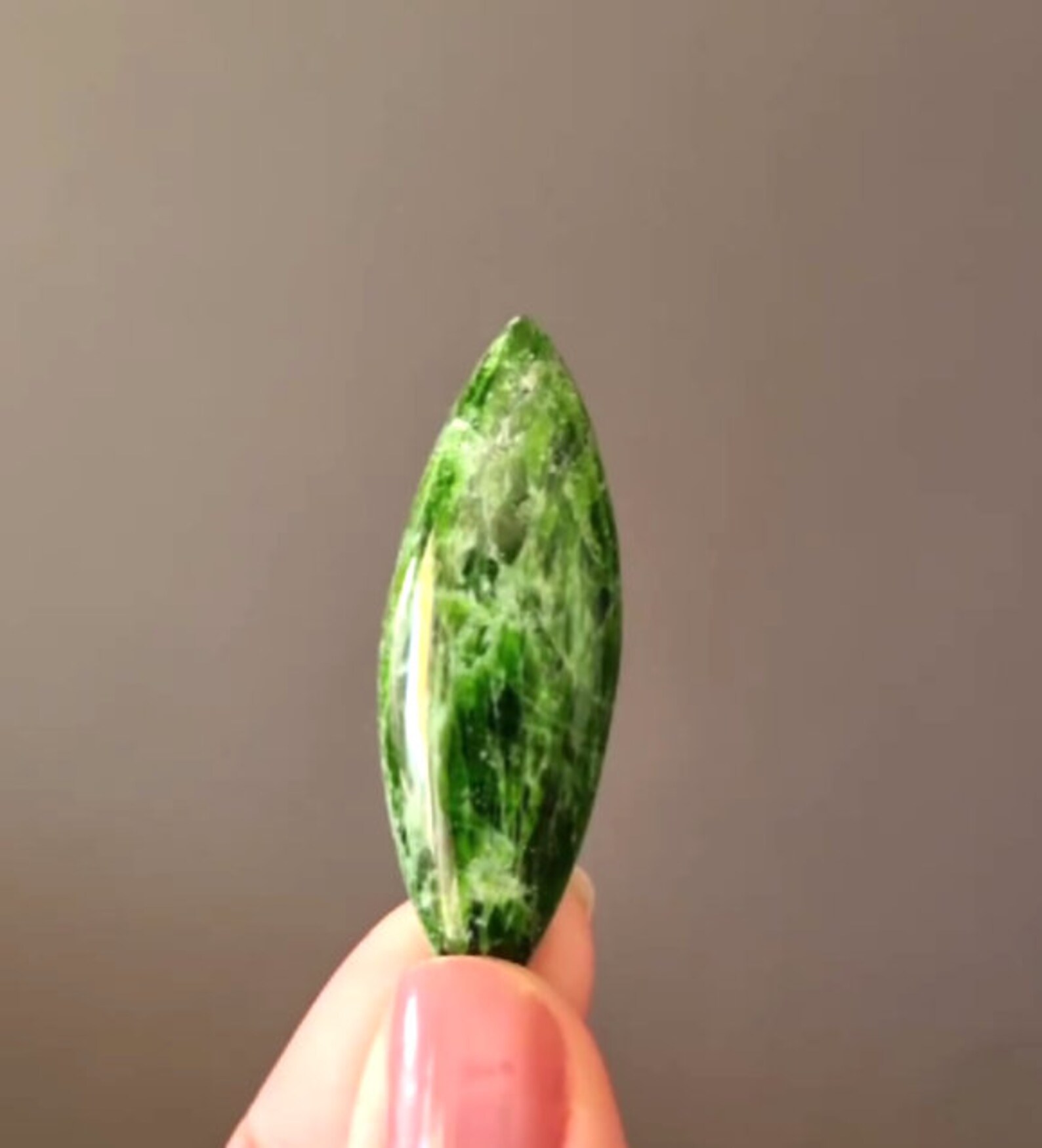 CHROME DIOPSIDE natural stone cabochon 47 x 16 x 7 mm high q | Inspire ...