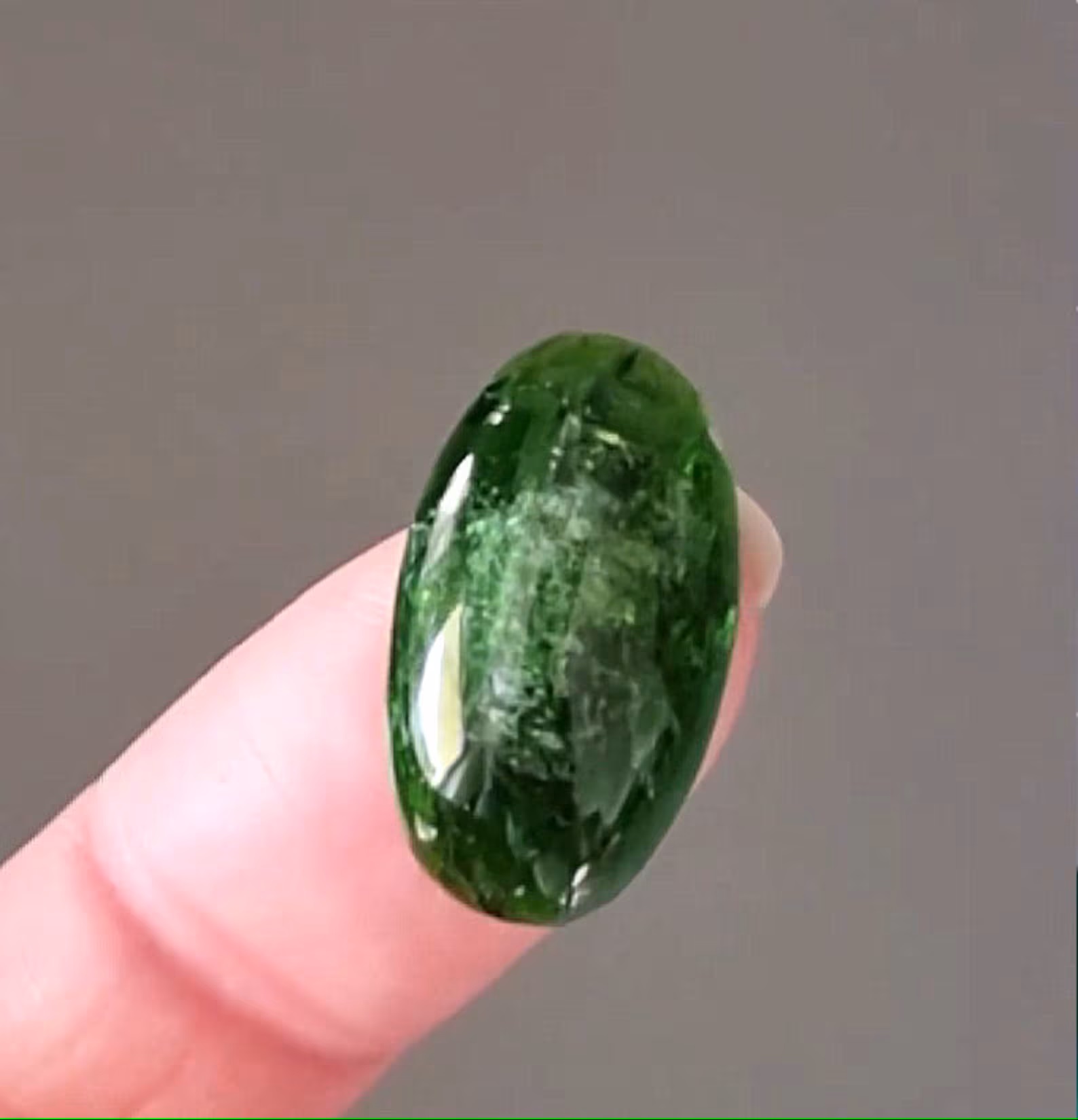CHROME DIOPSIDE natural stone cabochon 23 x 13 x 6 mm , high | Inspire ...