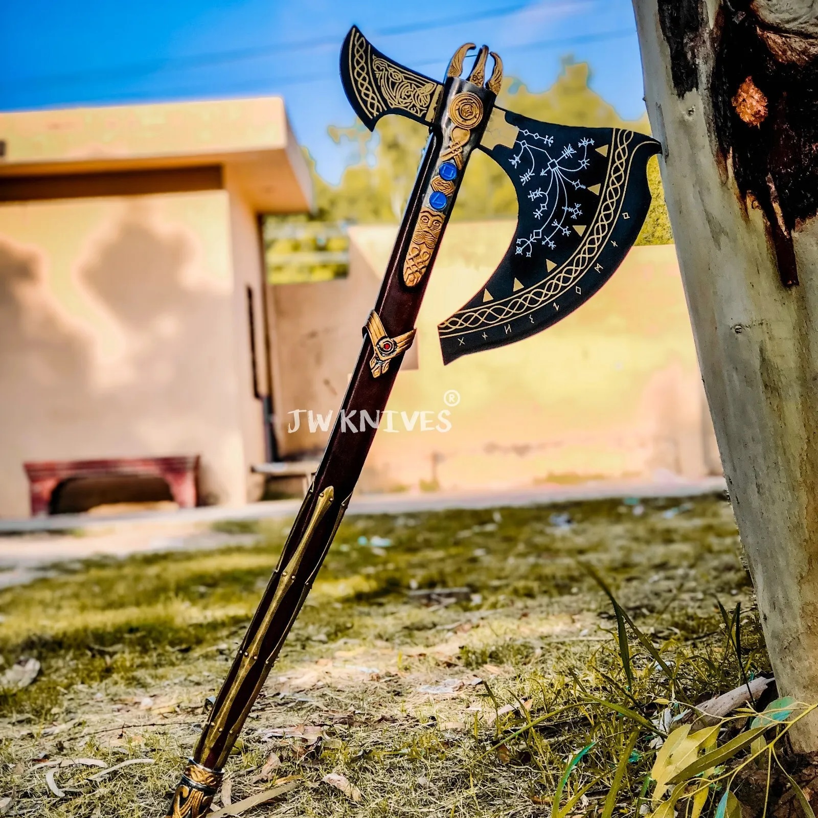 God of War: Authentic, Fully Upgraded Leviathan Axe Replica | Inspire ...