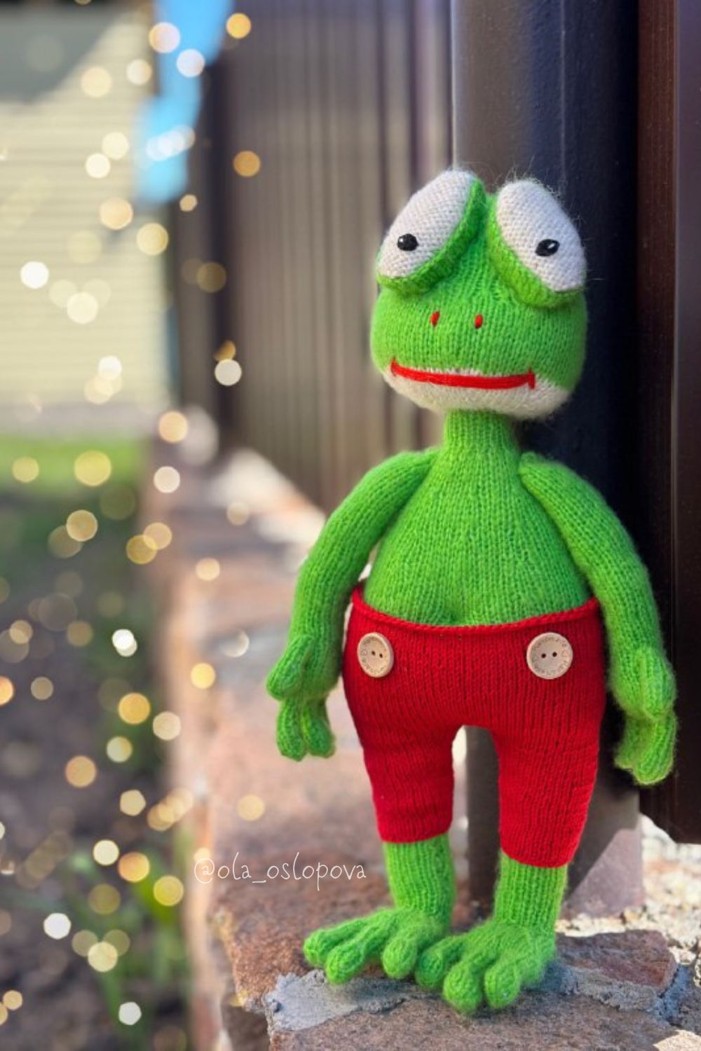 Frog knitting pattern | Inspire Uplift