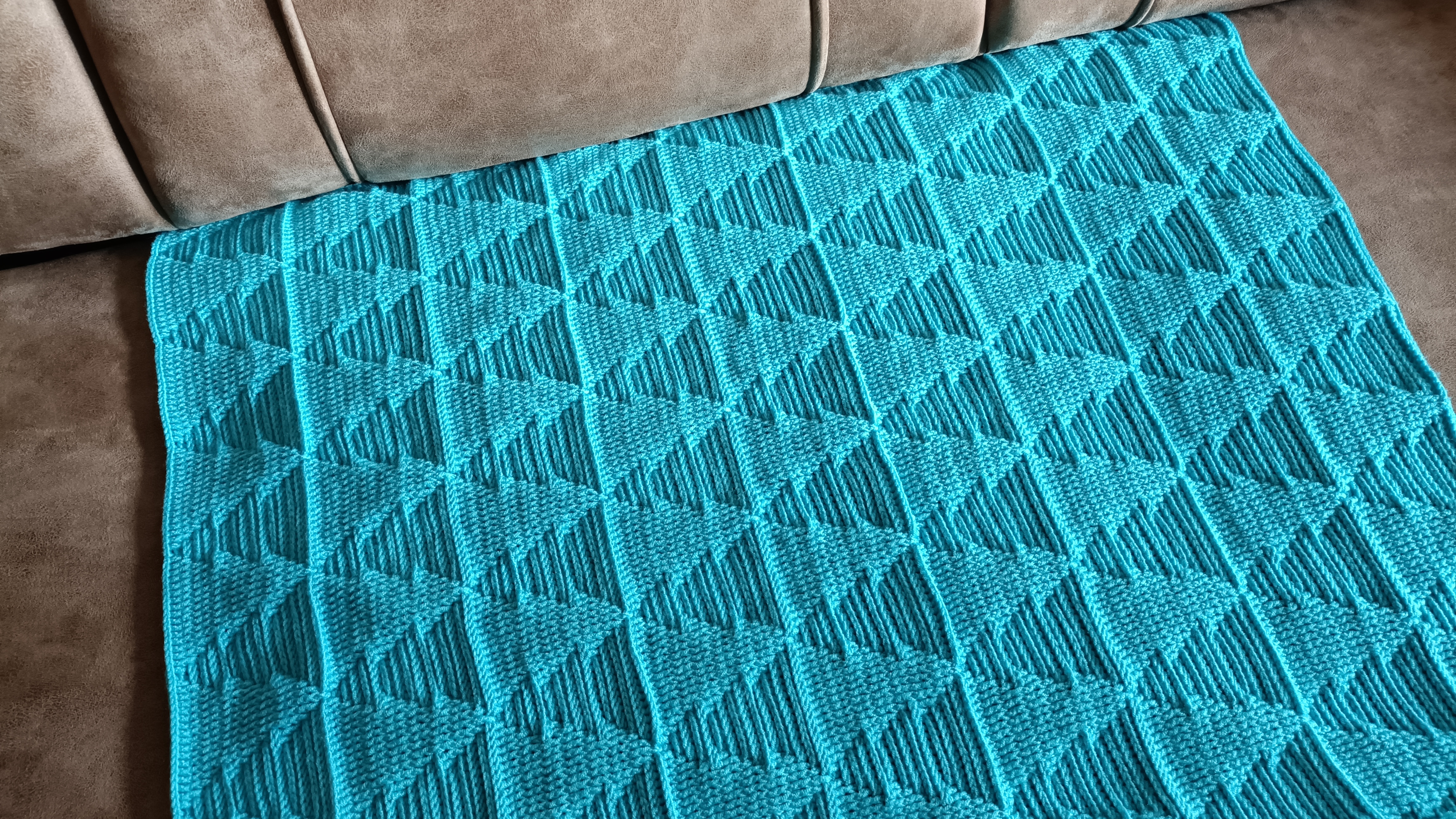 Green forest blanket crochet pattern, reversible textured re | Inspire ...