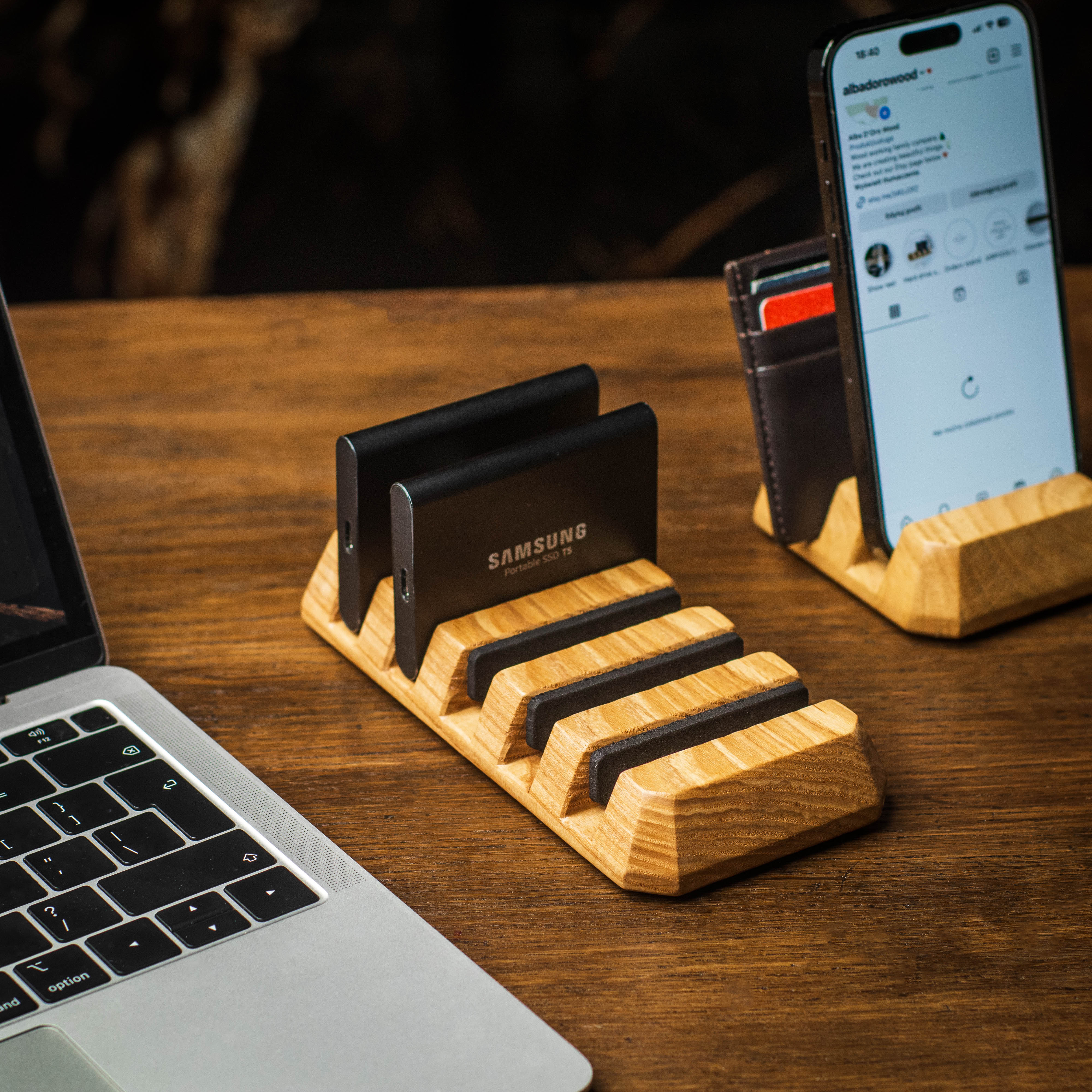 External Hard Drive Holder. Stand for 5 portable SSD. Save y | Inspire ...