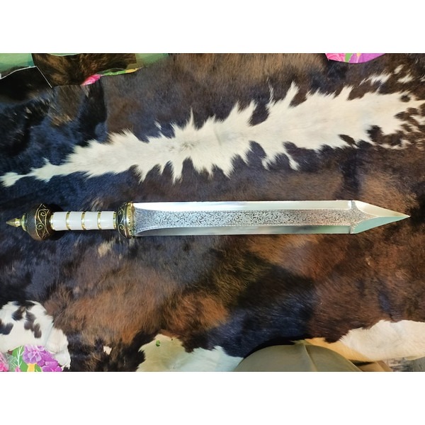 Roman Gladius Sword, Gladiator Sword, Damascus Steel Sword, | Inspire ...