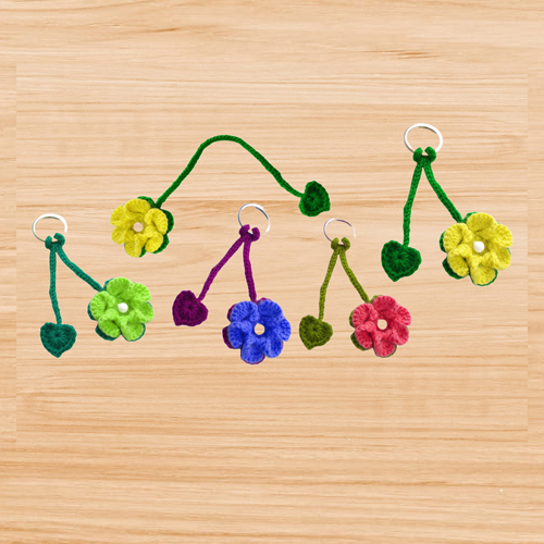crochet 3D flower keychain pattern | Inspire Uplift
