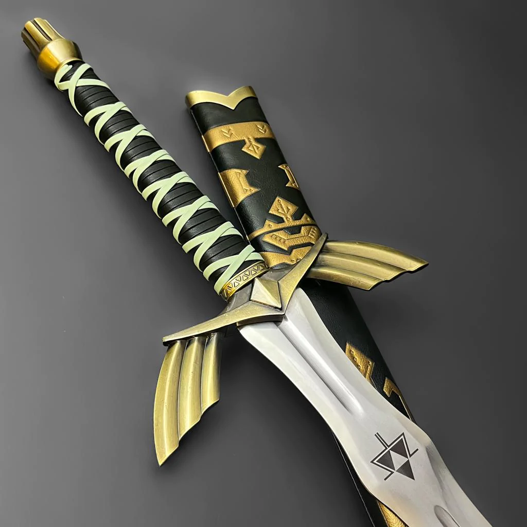 Zelda Master Sword Replica Exclusive Black Edition for Colle | Inspire ...