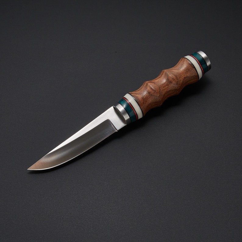 Handmade D2 Steel Skinning Knife - Tactical Hunting Knife wi | Inspire ...