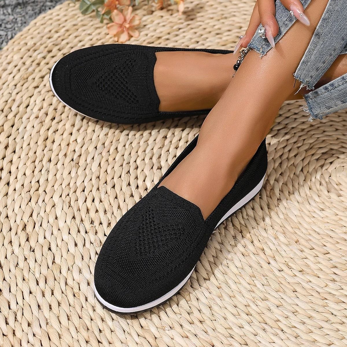 Lightweight Women Casual Walking Shoes with Breathable Mesh | Inspire ...