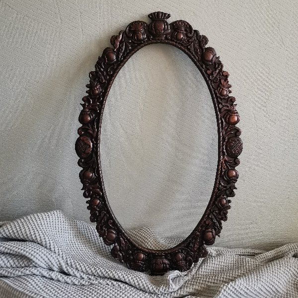 Vintage metal mirror frame 27,8*17,4' | Inspire Uplift