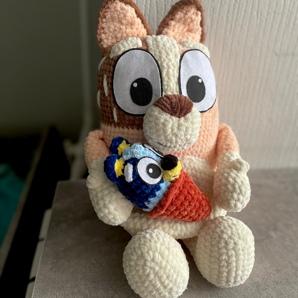 Handmade toy set of pregnant Chilli Heeler and newborn Bluey | Inspire ...