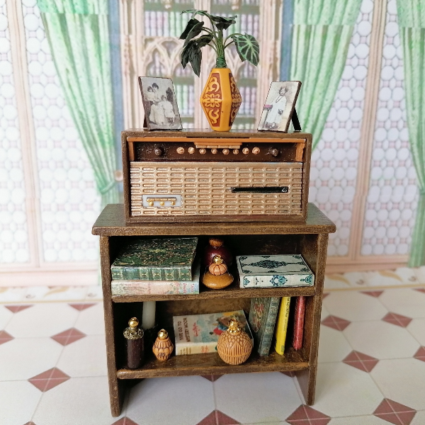 Vintage set. Radio. Dollhouse miniature. | Inspire Uplift
